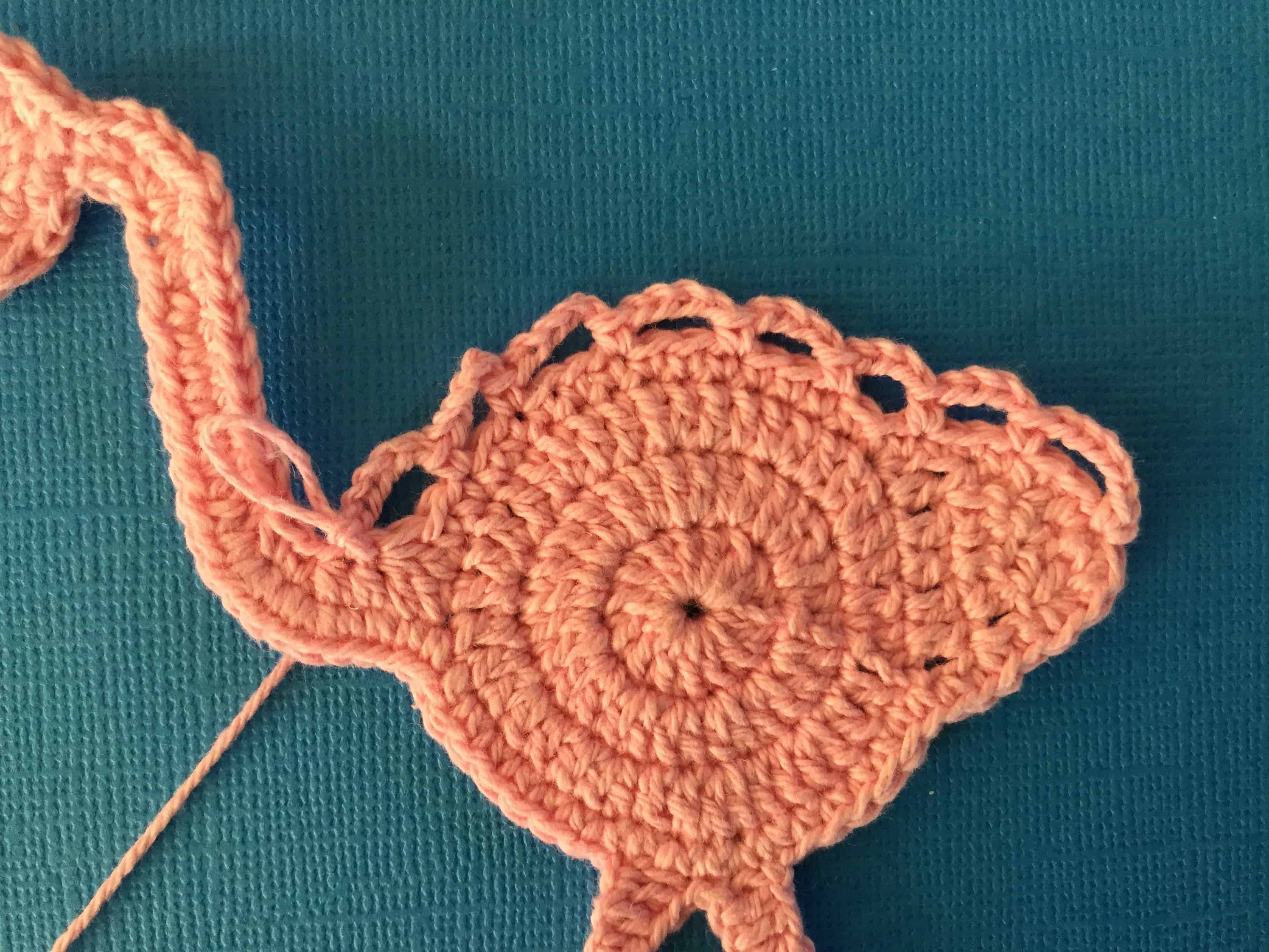 crochet-flamingo-first-row-of-wing • Kerri's Crochet