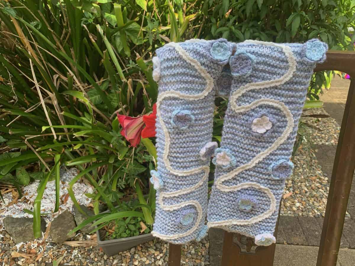 Scarf with Crocheted Flowers & Braid Pattern Tutorial • Kerri's Crochet