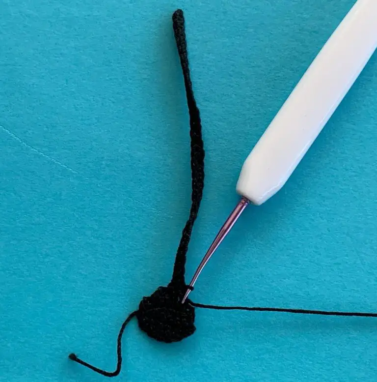 Crochet Street Light Pattern • Kerri's Crochet