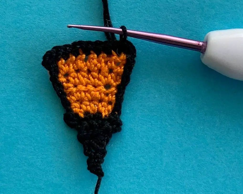 Crochet Street Light Pattern • Kerri's Crochet