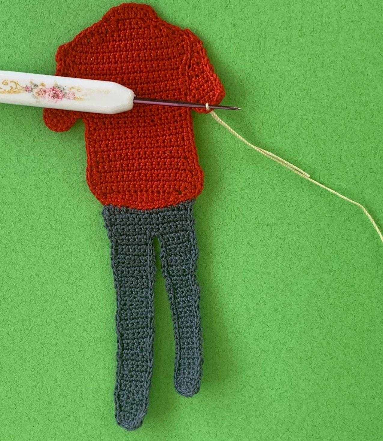 crochet-man-2-ply-joining-for-first-arm • Kerri's Crochet