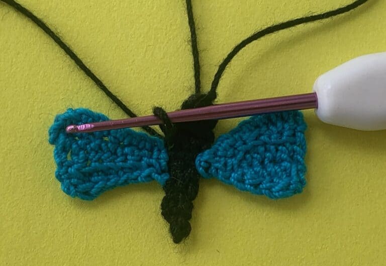 crochet-small-butterfly-2-ply-joining-for-first-wing-edging • Kerri's ...